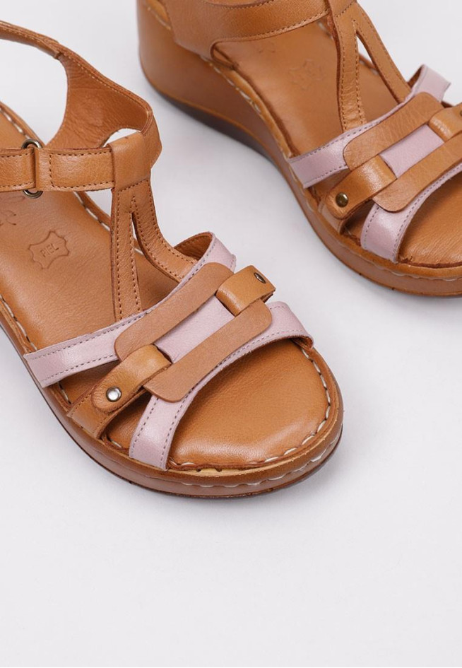 Comprar SANDÁLIAS DE CUNHA RIN da marca AMANDA para MULHER na cor ...